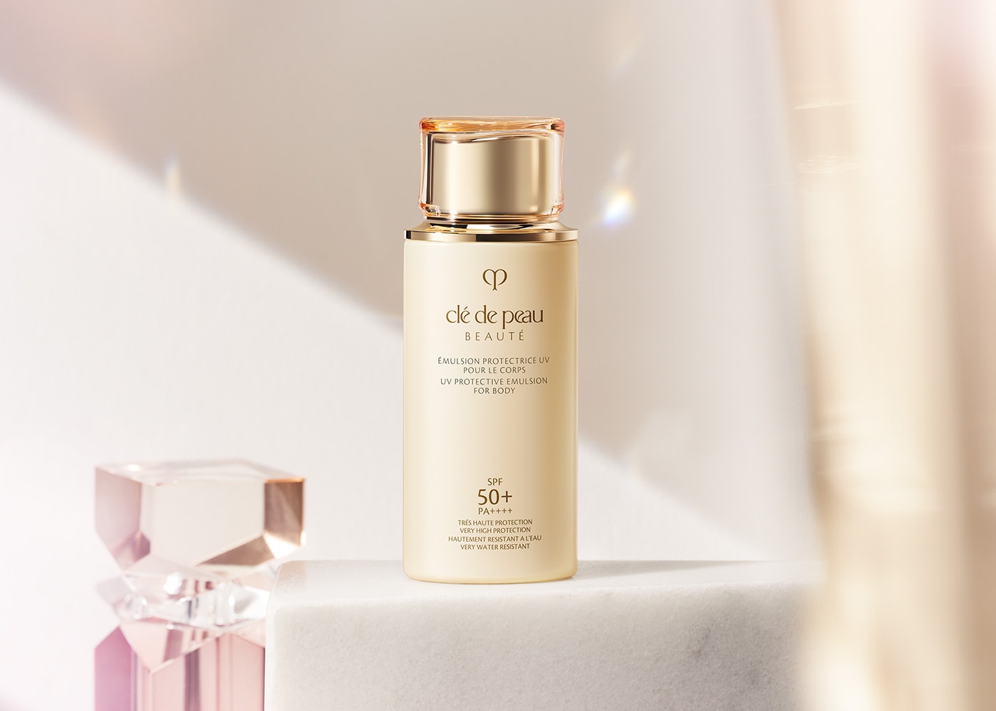 UV PROTECTIVE EMULSION FOR BODY | Clé de Peau Beauté